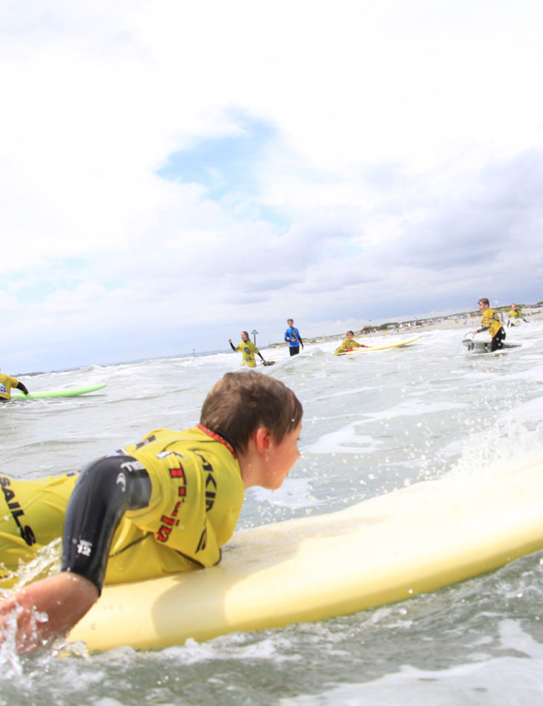 Weather News // Twister at the beach - 2XS